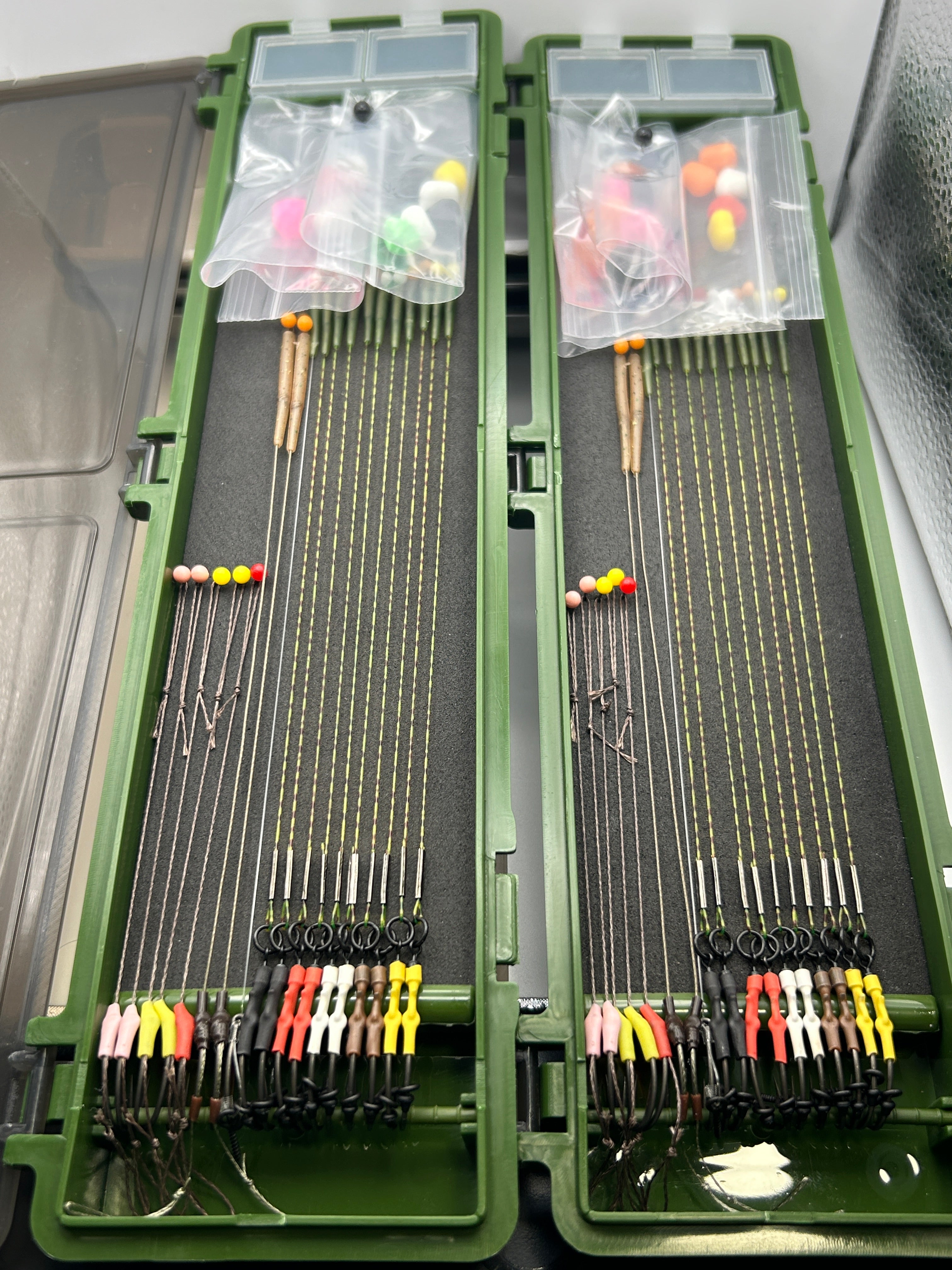 Ultimate Carp Fishing Rig Box – 20 High-End Hand-Tied Rigs with Access ...
